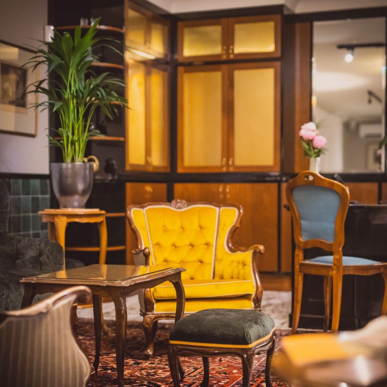 HENRI Hotels - DSR Hotel Holding